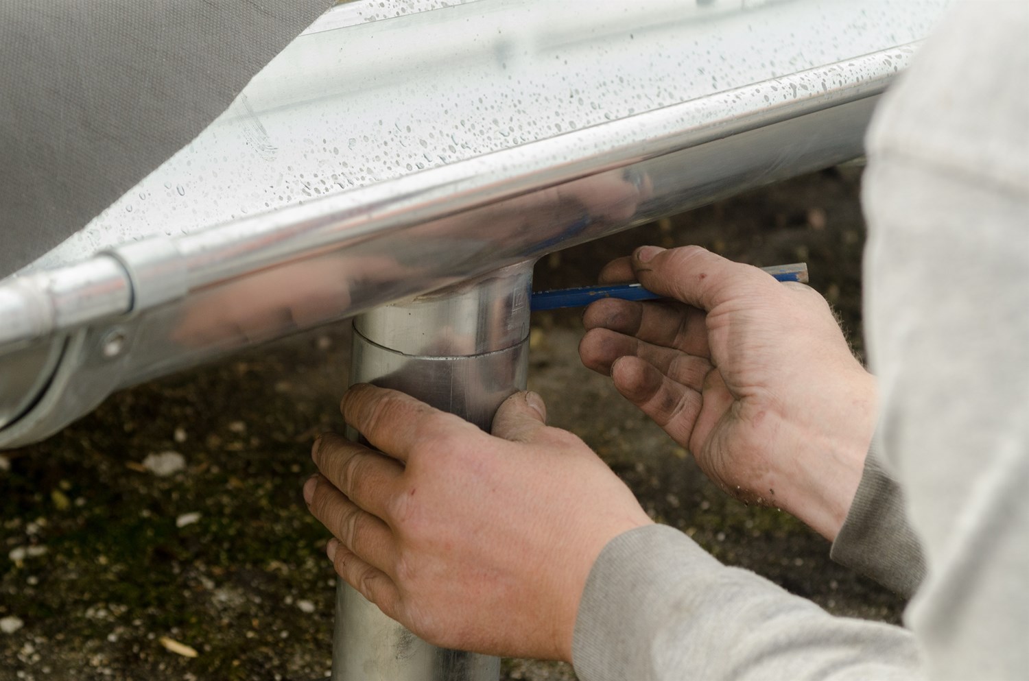 Nye tagrender i Odense | Fremstilling af zinktagrender på Fyn